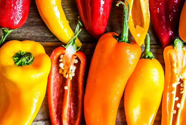 Pepperoncini (Friggitelli) - Nutrition facts, Benefits, Substitutes ...