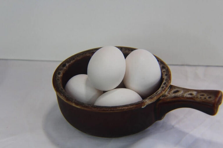 Are Eggs Acidic? (Check The Facts!) - The Healthy Apron