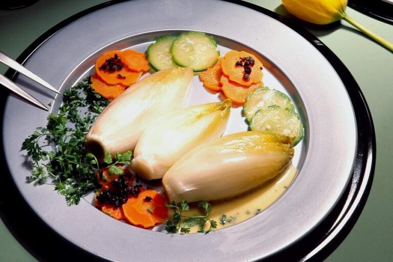 What Is Endive Vegetable? - The Healthy Apron